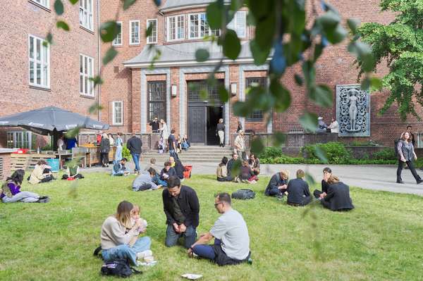 HFBK: Herzlich willkommen - und los geht's!