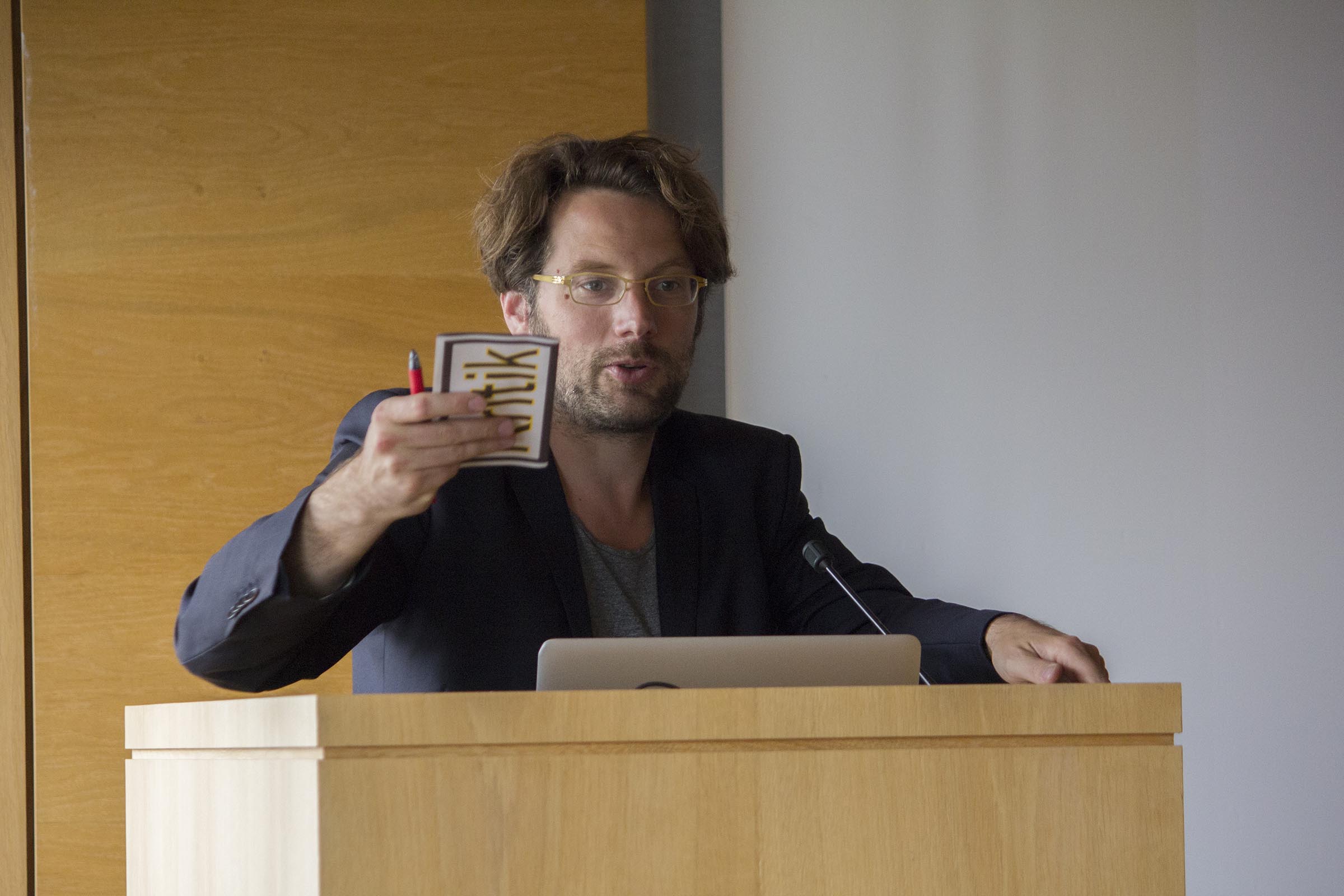 HFBK: Symposium "Kritik üben."